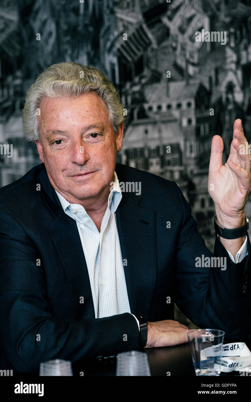 Michael roth chairman ceo interpublic hi-res stock photography and ...