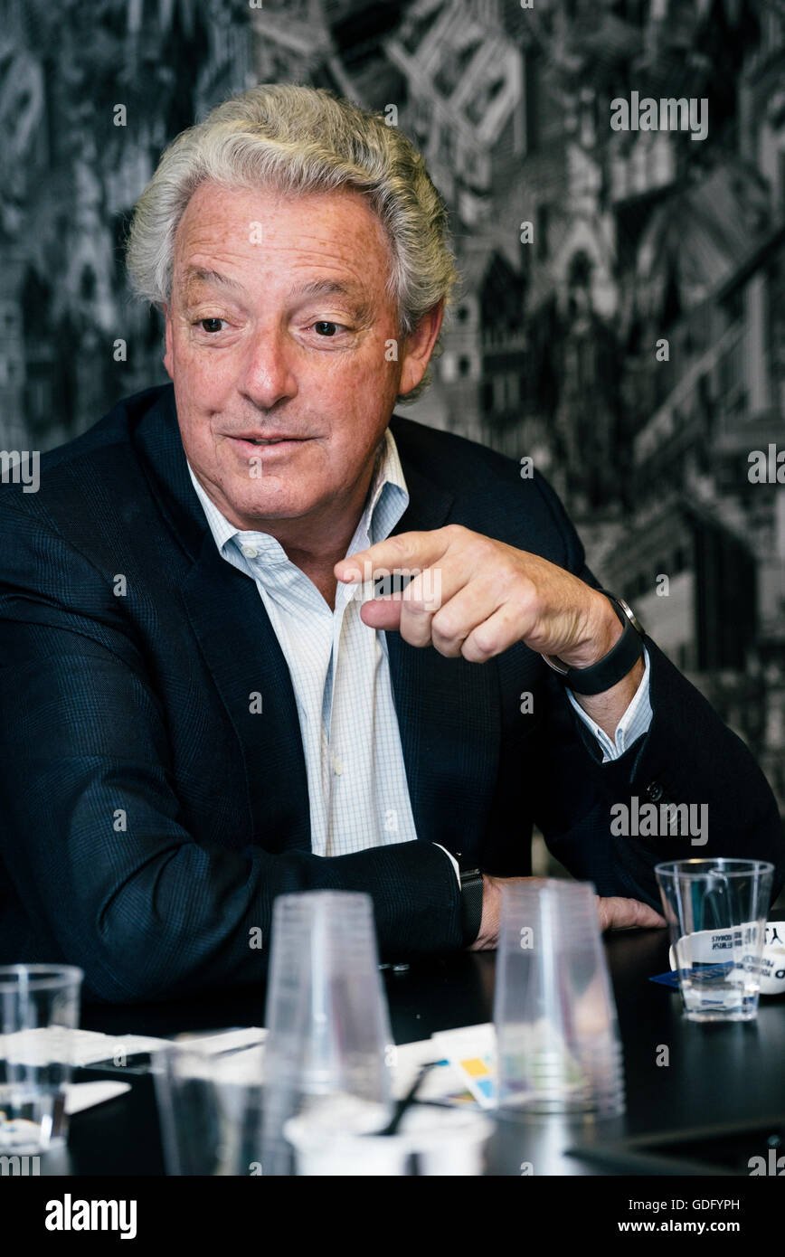 Pitney bowes hi-res stock photography and images - Alamy