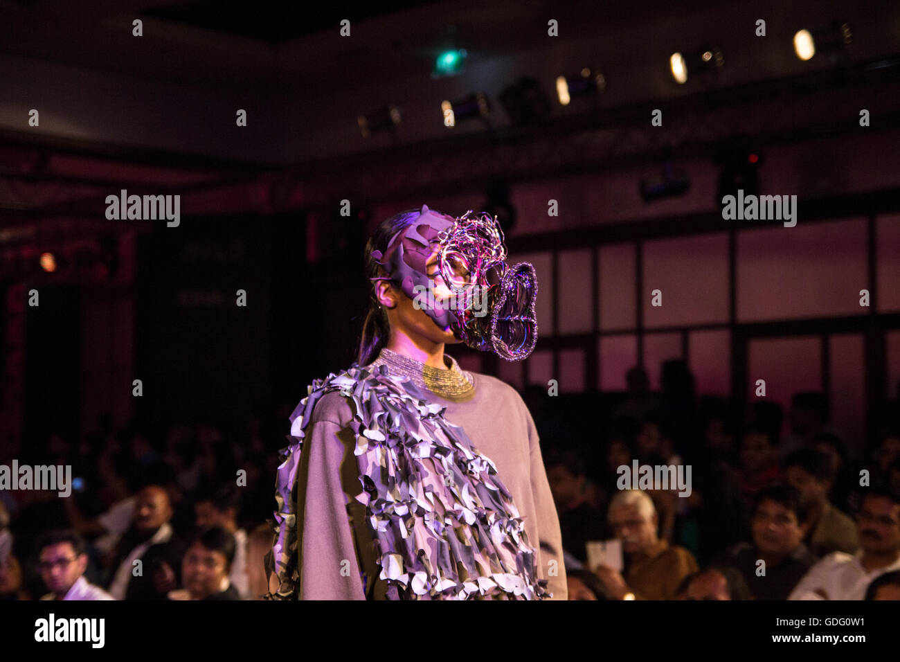 Fashion models ramp hi-res stock photography and images - Alamy