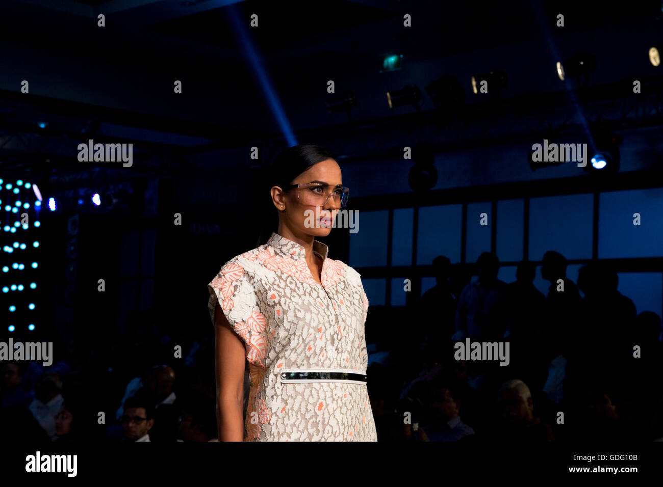 Fashion ramp walk hi-res stock photography and images - Alamy