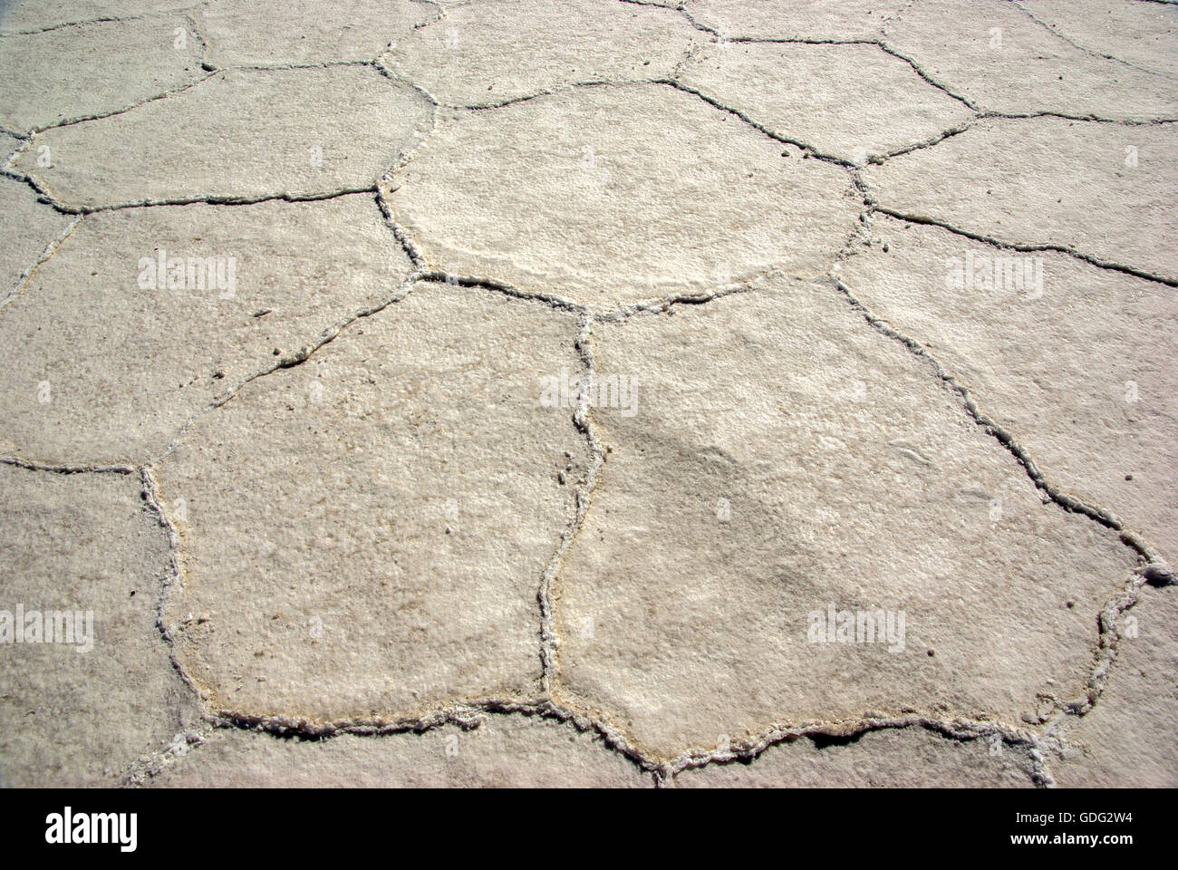 Polygonal cracks hi-res stock photography and images - Alamy