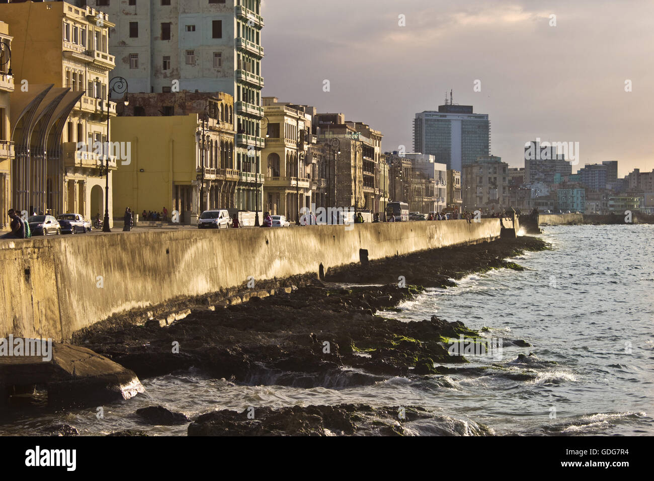 Looking down Malecon Sea Wall Drive in Havana, Cuba Stock Photo - Alamy