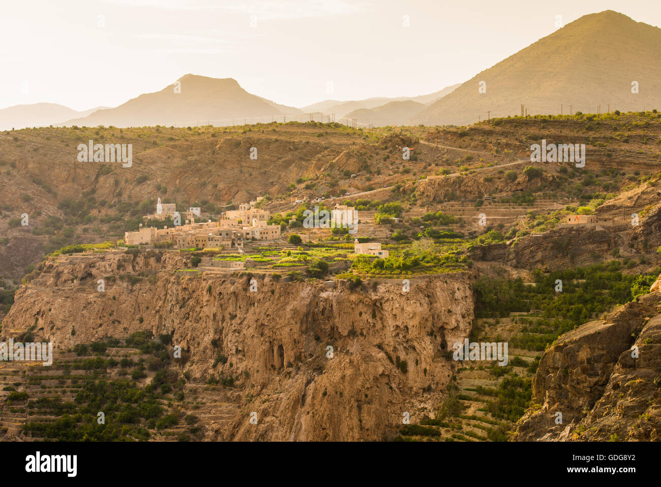 Remote village in the Jabal Al Akhdar Mountains of Oman Stock Photo - Alamy