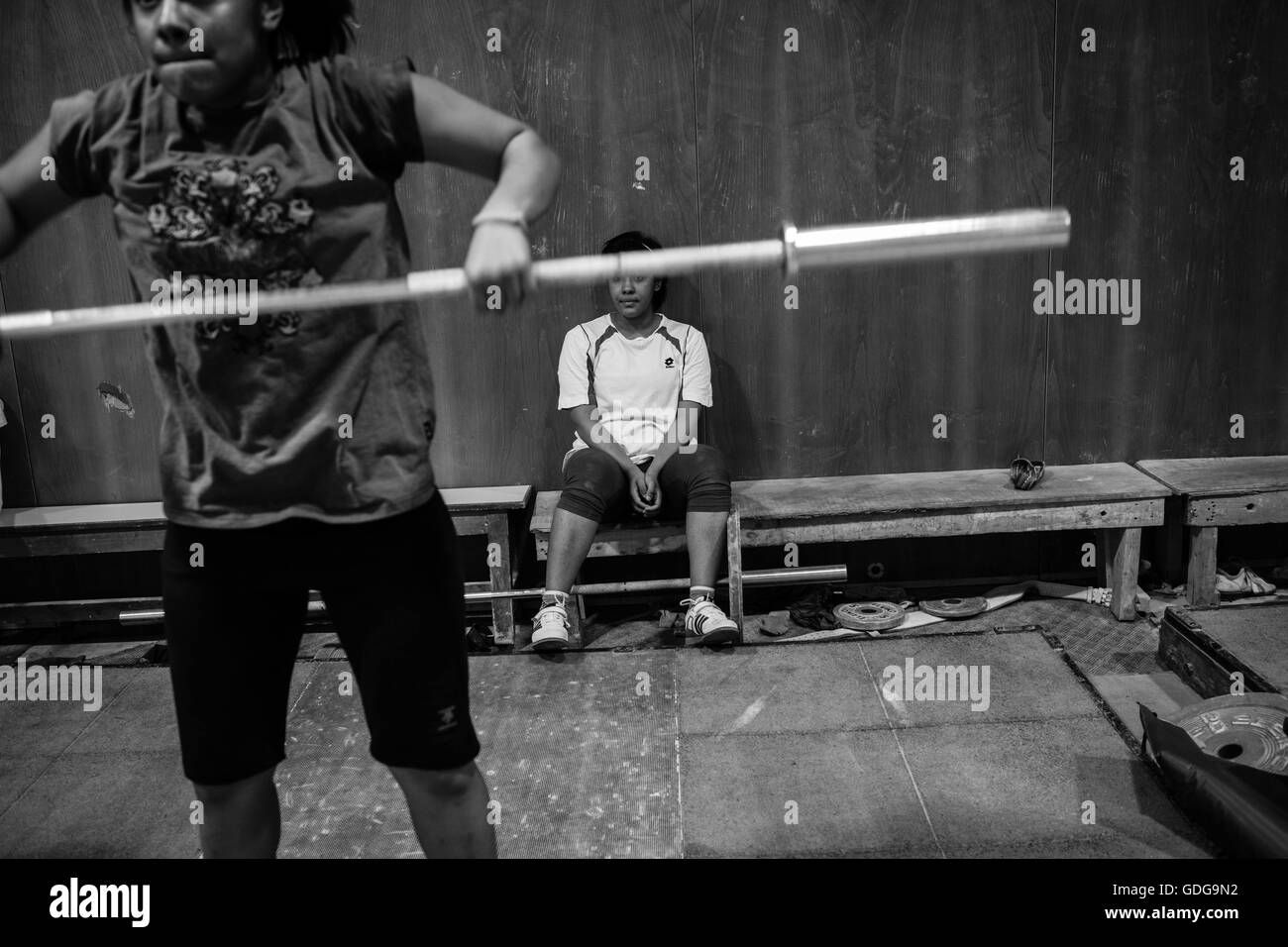 A group of Emirati Female weightlifters train at the spartan training ...
