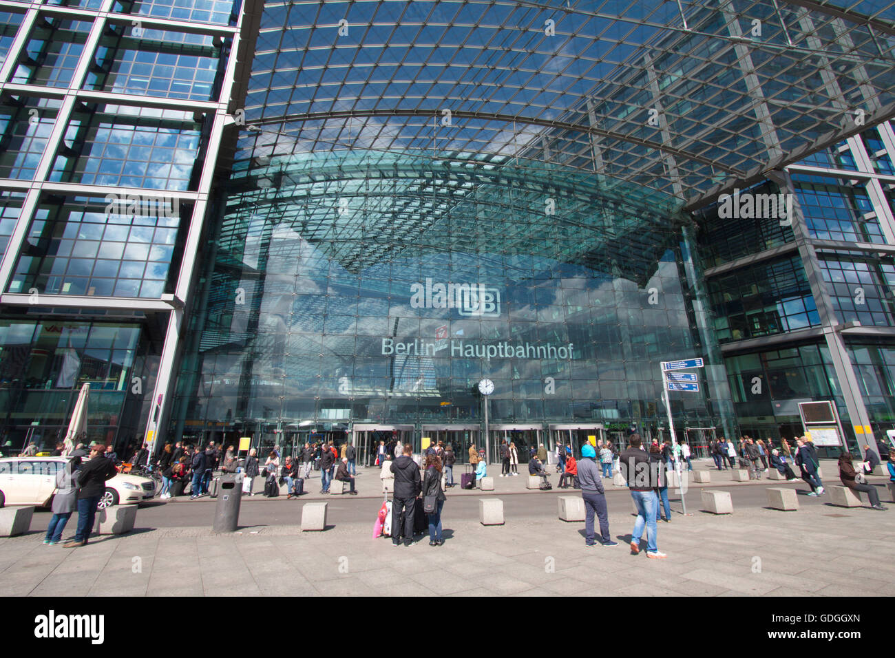 Berlin central station hi-res stock photography and images - Alamy