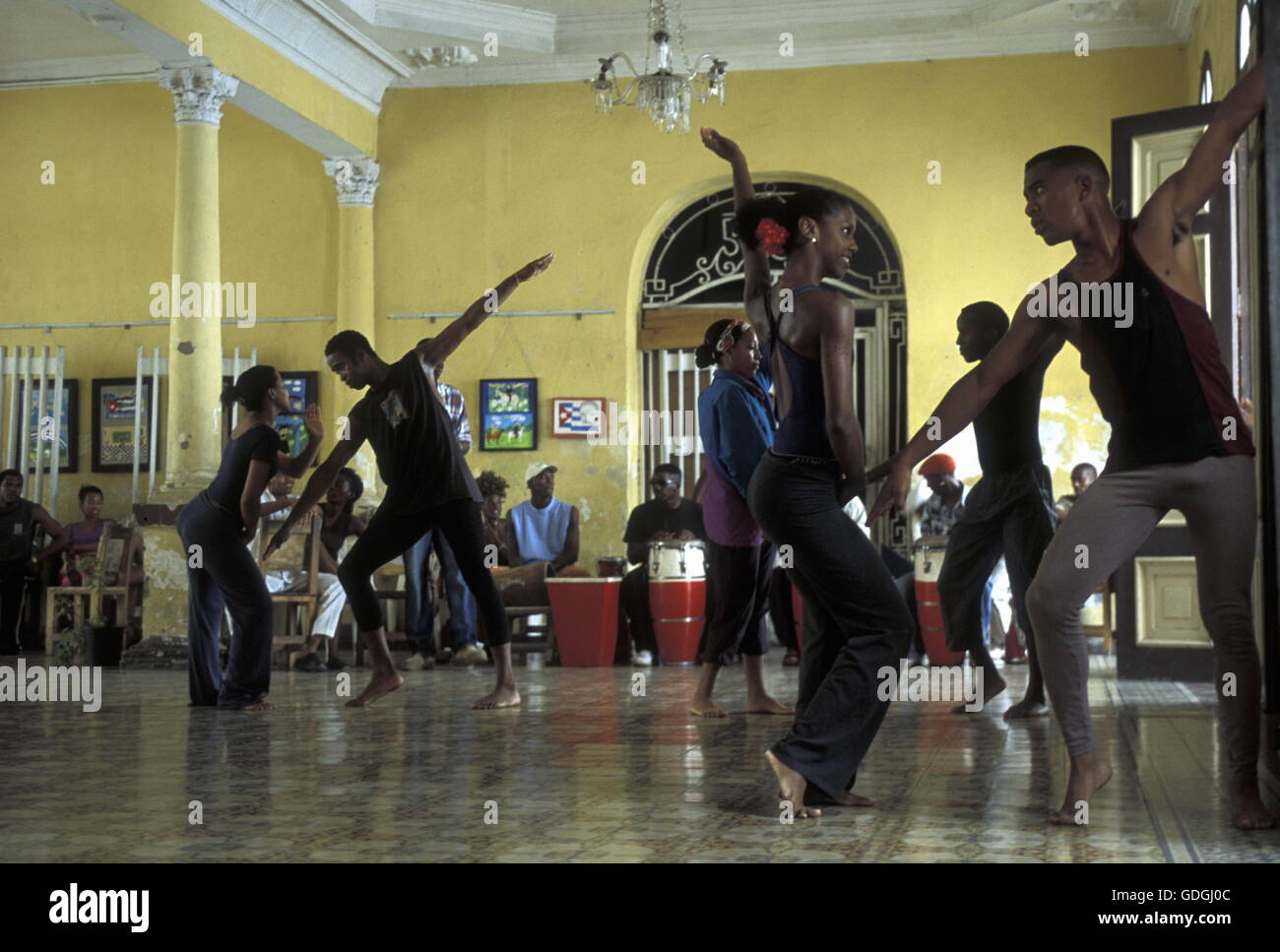 Cuba salsa dance hi-res stock photography and images - Alamy