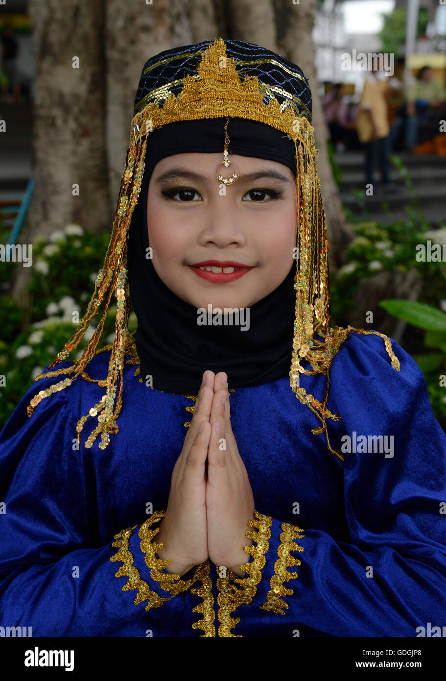 childern of Thai muslim tradition at the Santichaiprakan Park at the ...