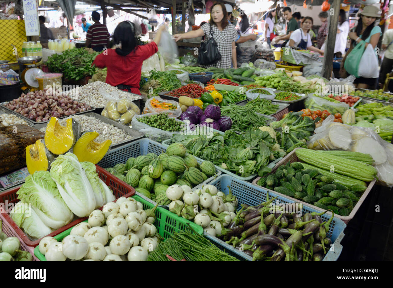 the food market at the Maeklong Railway Markt at the Maeklong railway ...