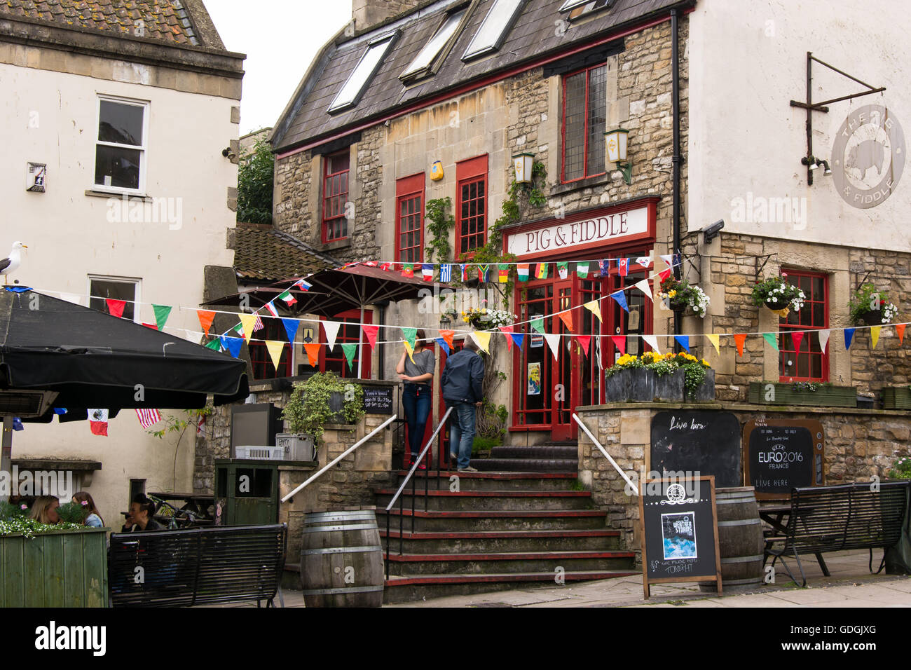 Pig fiddle pub in bath hi-res stock photography and images - Alamy
