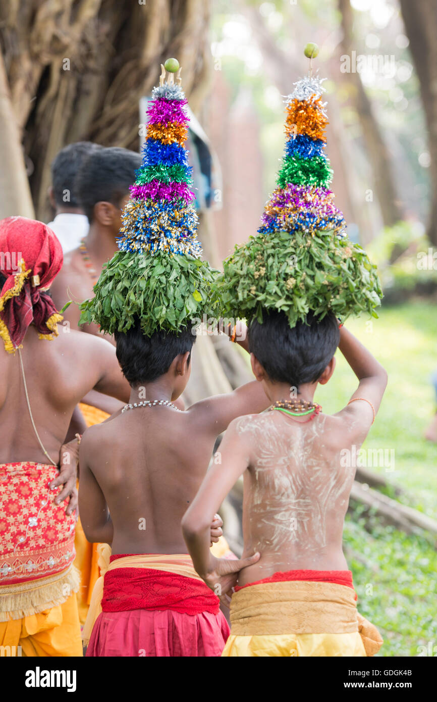 Asia myanmar fire walk festival hi-res stock photography and images - Alamy