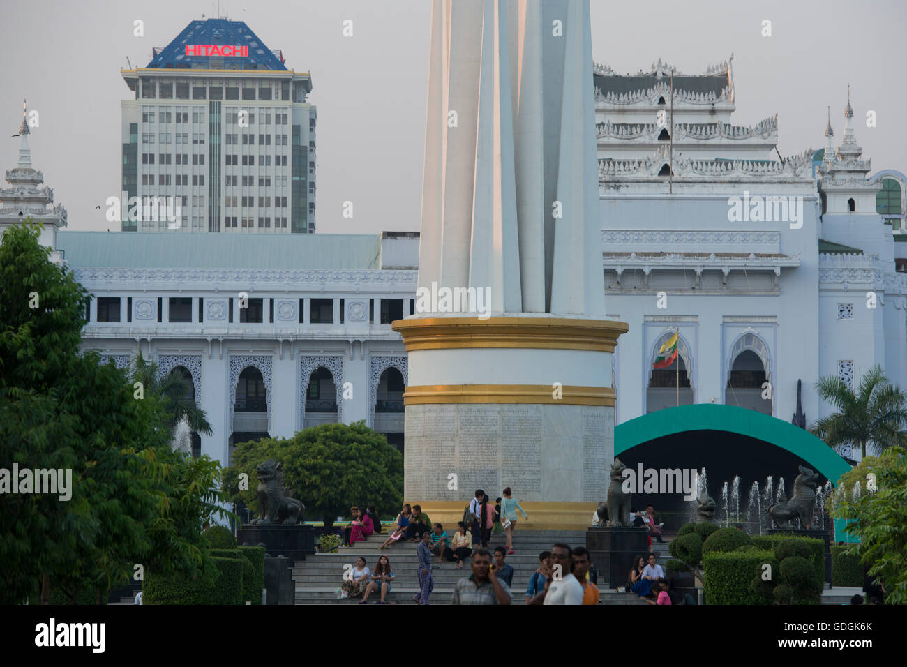 The Maha Bandoola Park with the Independence Monument in the City of ...