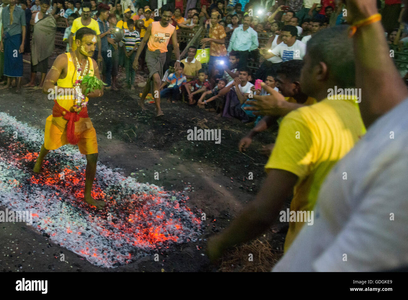 Asia myanmar fire walk festival hi-res stock photography and images - Alamy