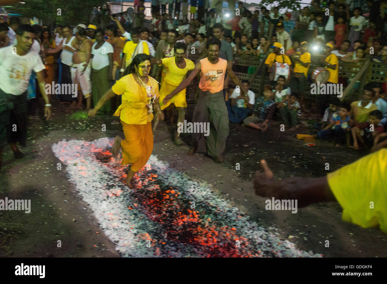 Asia myanmar fire walk festival hi-res stock photography and images - Alamy