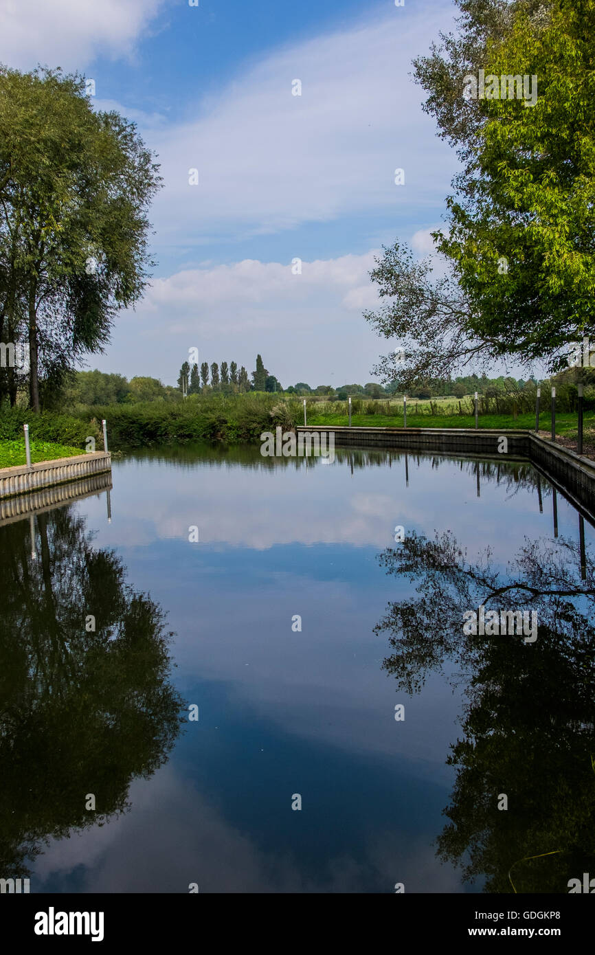 canal stratford waterway inland england uk Stock Photo - Alamy