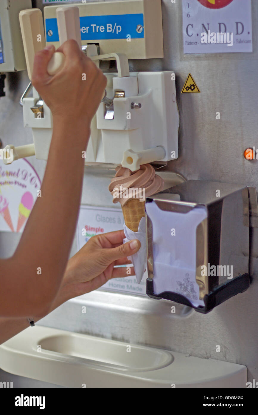 Carpigiani ice cream machine hi-res stock photography and images - Alamy