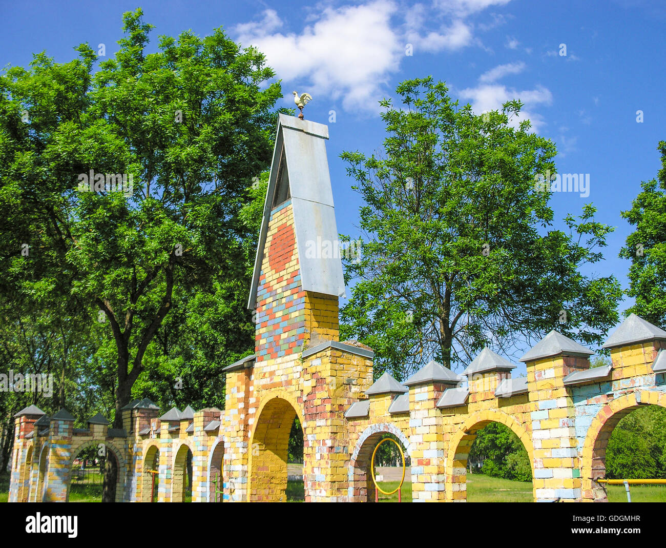 Child exercise arch hi-res stock photography and images - Alamy