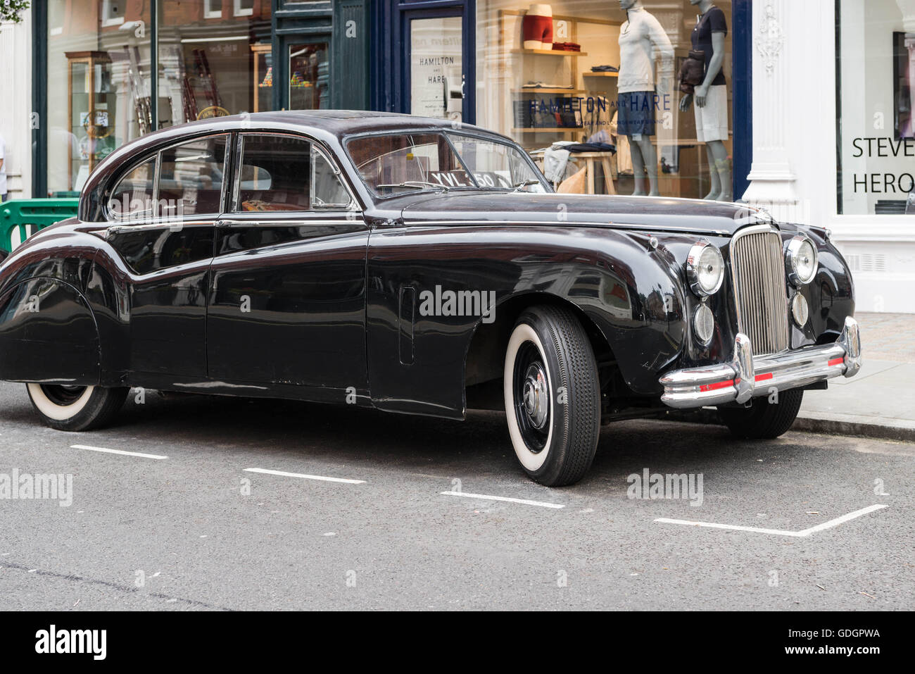 Mk VII M Jaguar saloon car Stock Photo - Alamy