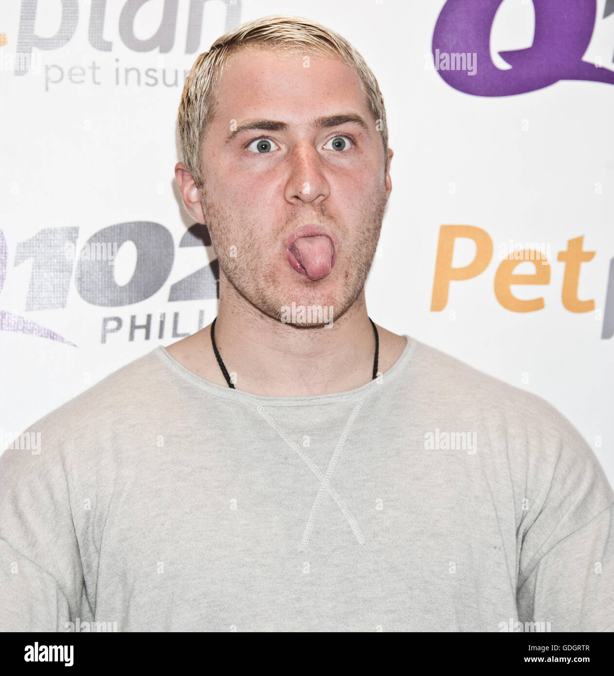 Bala Cynwyd, PA, USA. 14th July, 2016. American Singer-Songwriter Mike ...