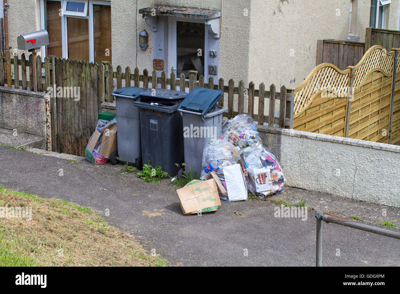 Welsh recycling waste bins hi-res stock photography and images - Alamy