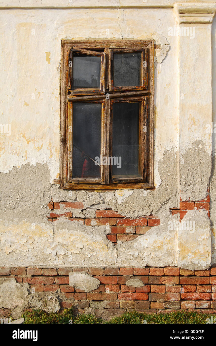 Historical window element hi-res stock photography and images - Alamy