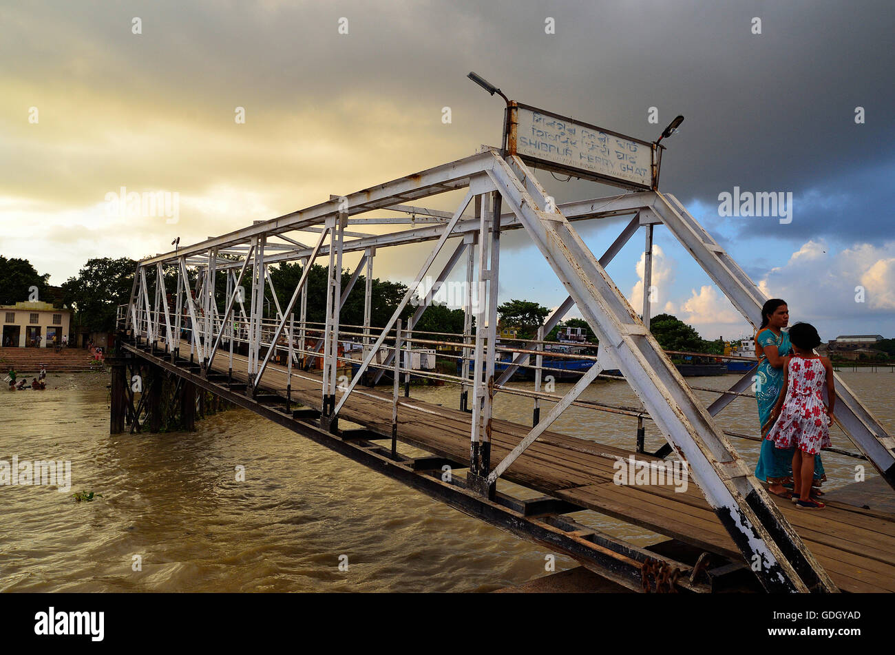 River jetty, Hooghly river, Kolkata, West Bengal, India Stock Photo - Alamy