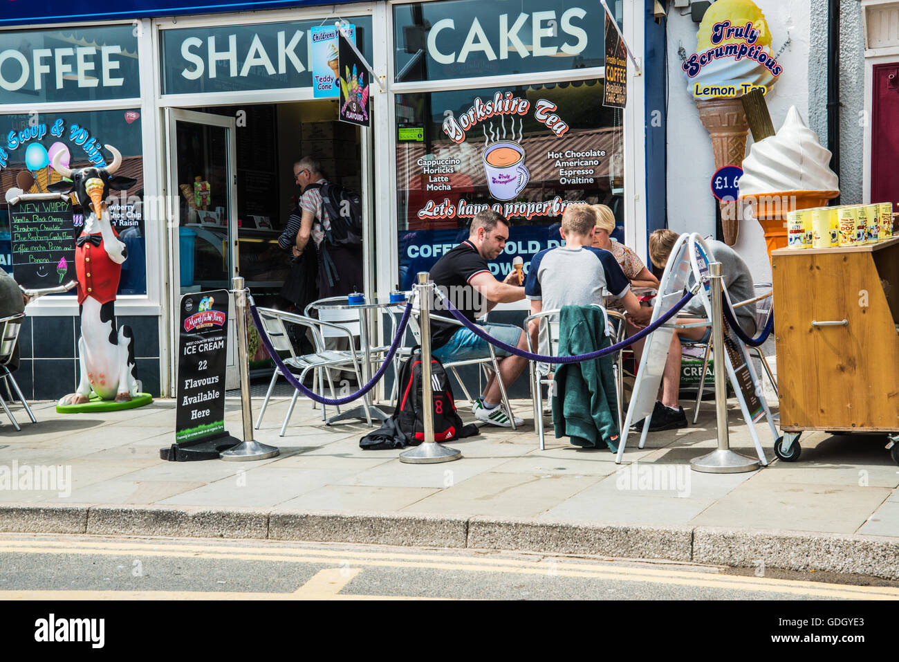 eating out at the café Whitby North Yorkshire Ray Boswell Stock Photo ...