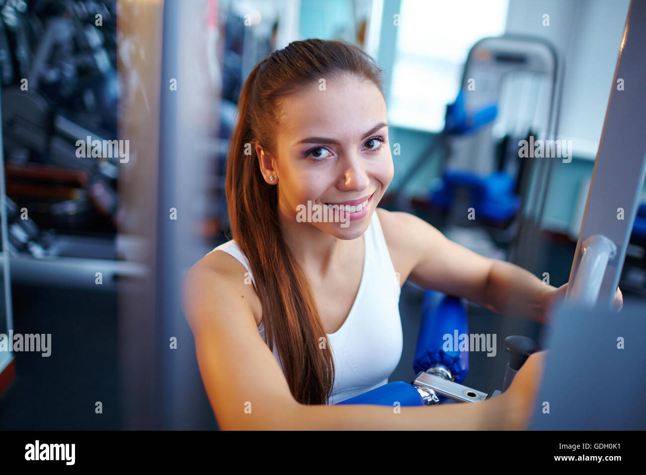 pretty girl training at the gym Stock Photo - Alamy