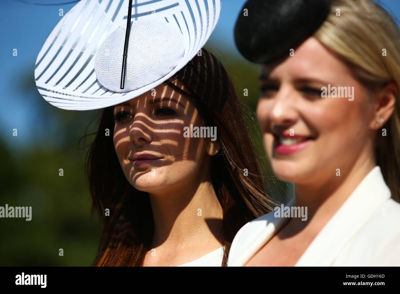 Grace cahill fashion editor evoke ie hi-res stock photography and ...