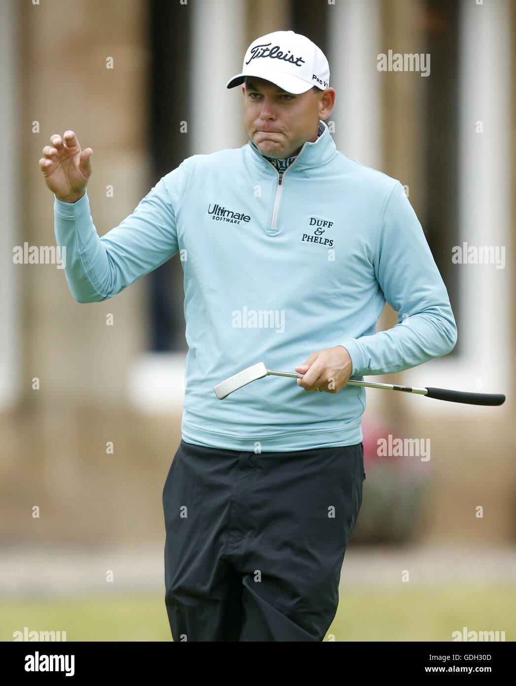 USA's Bill Haas acknowledges the crowd on the 18th green after ...