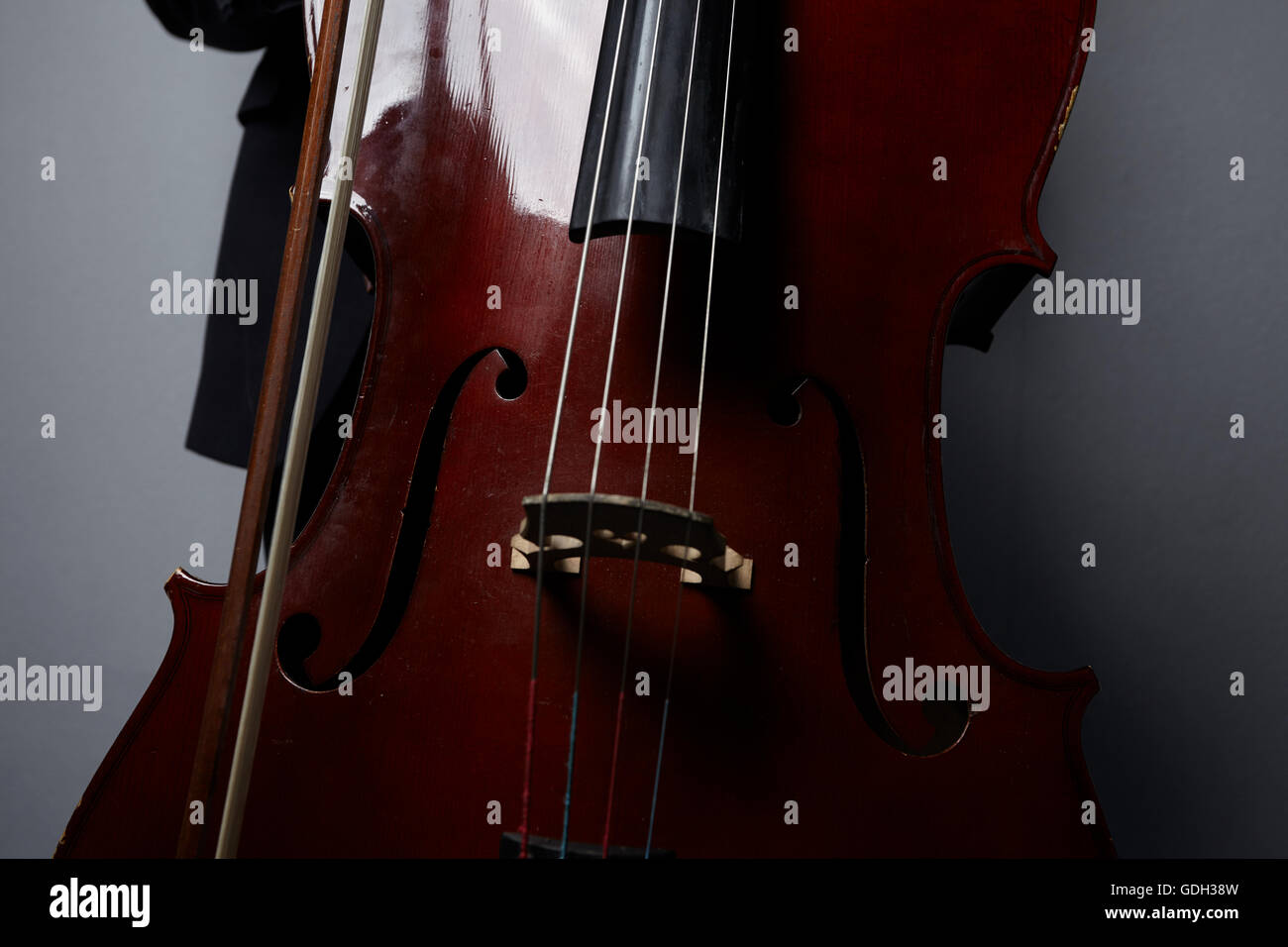 playing the cello closeup Stock Photo - Alamy