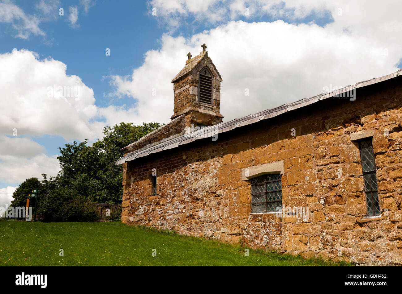 Holwell church hi-res stock photography and images - Alamy
