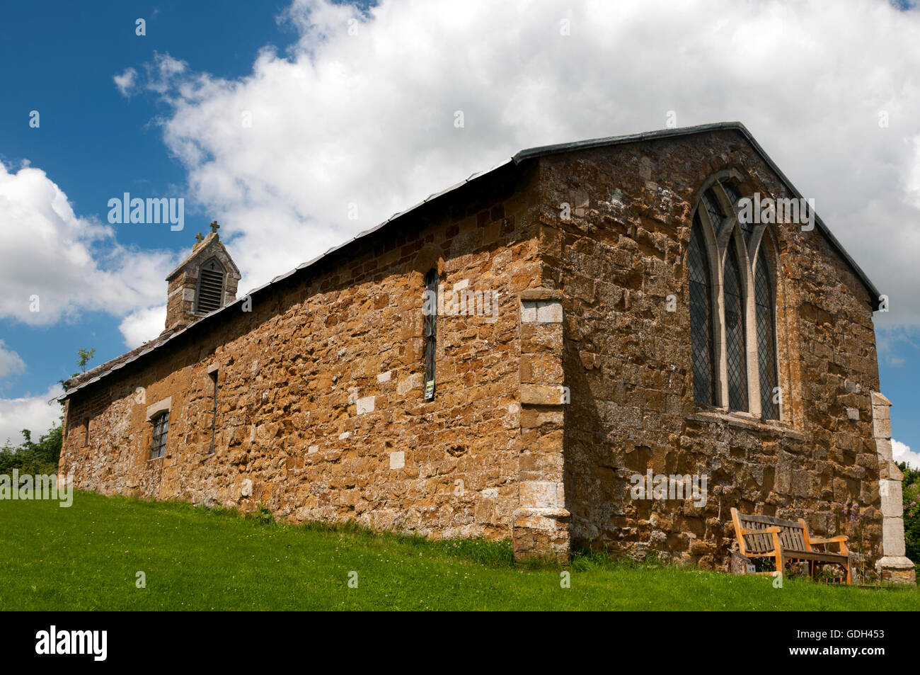 Holwell church hi-res stock photography and images - Alamy