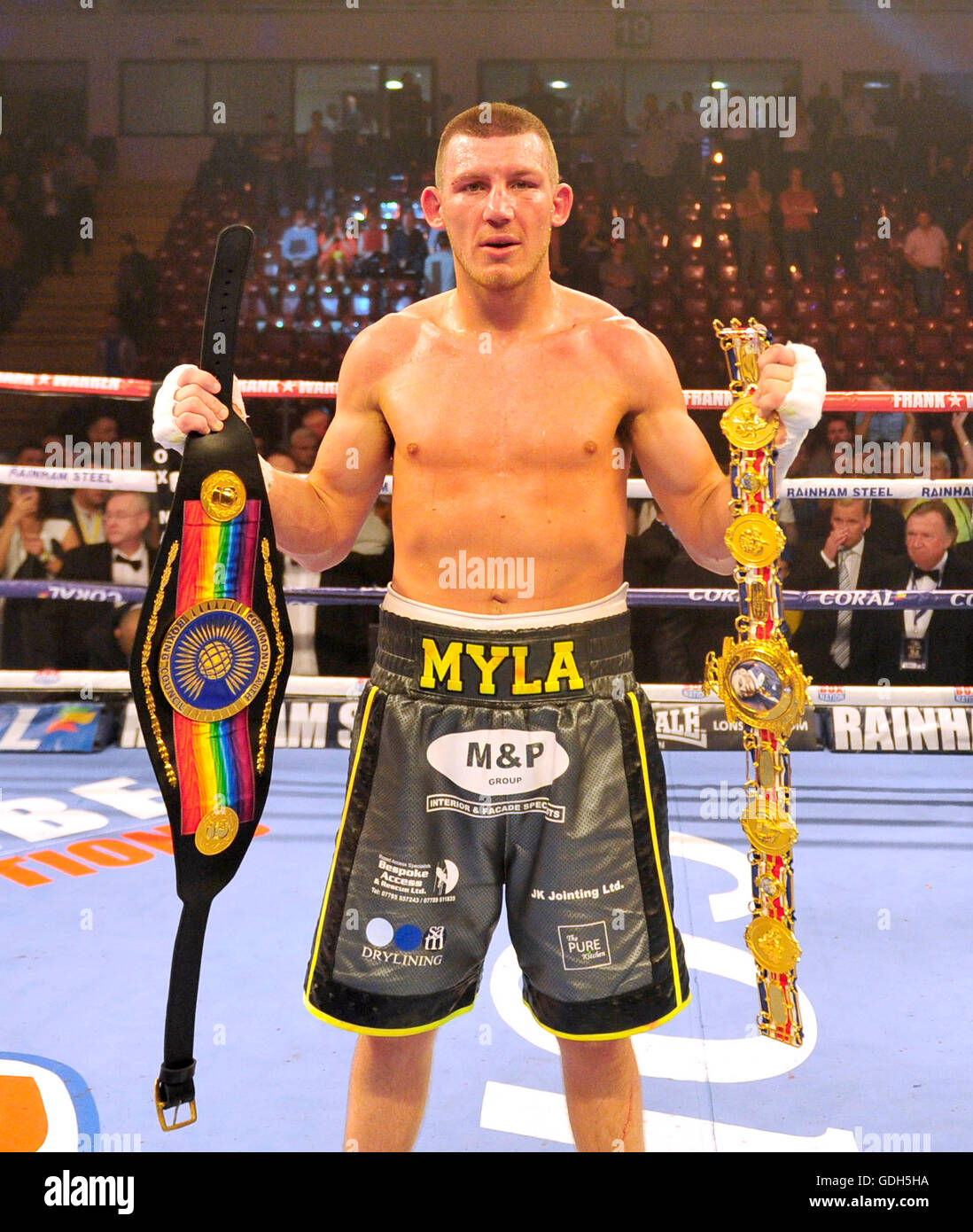 Liam Williams celebrates beating Gary Corcoran during their British ...