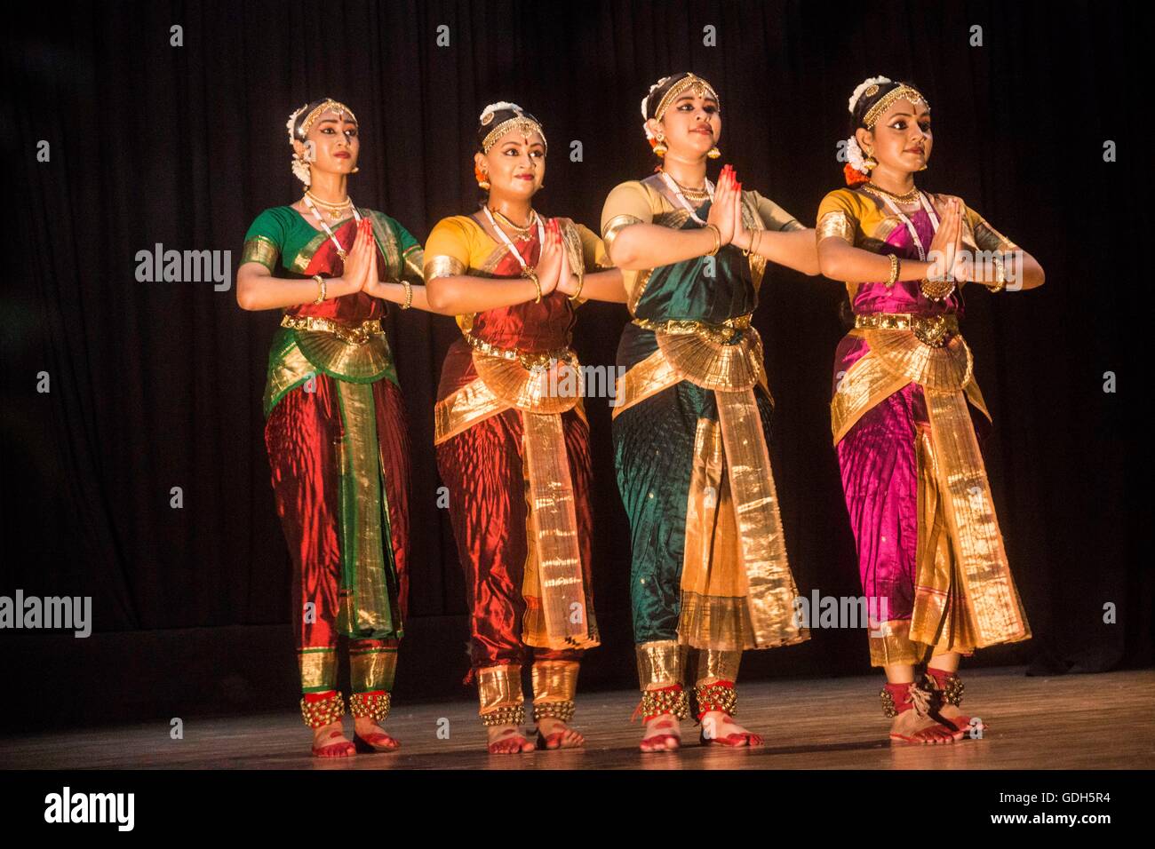 Dhaka, Bangladesh. 16th July, 2016. Bangladeshi dancers of Kolpotoru ...