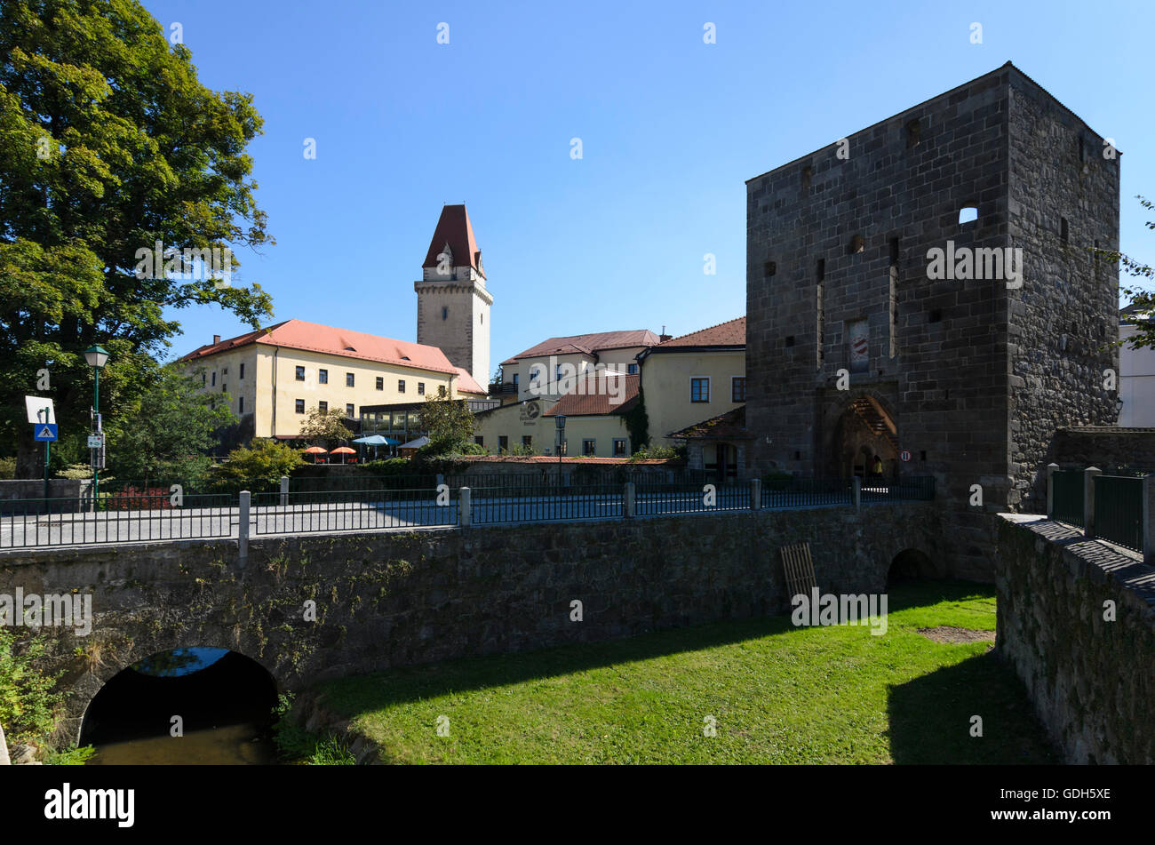 Freistadt: city gate Böhmertor, Castle with keep, Austria ...