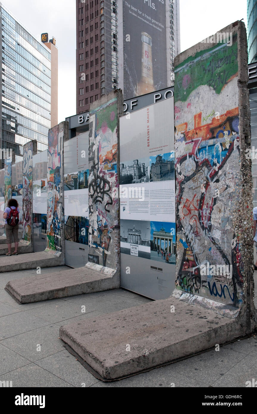 Remnants of the Berlin Wall, Potsdamer Platz, Berlin Stock Photo - Alamy