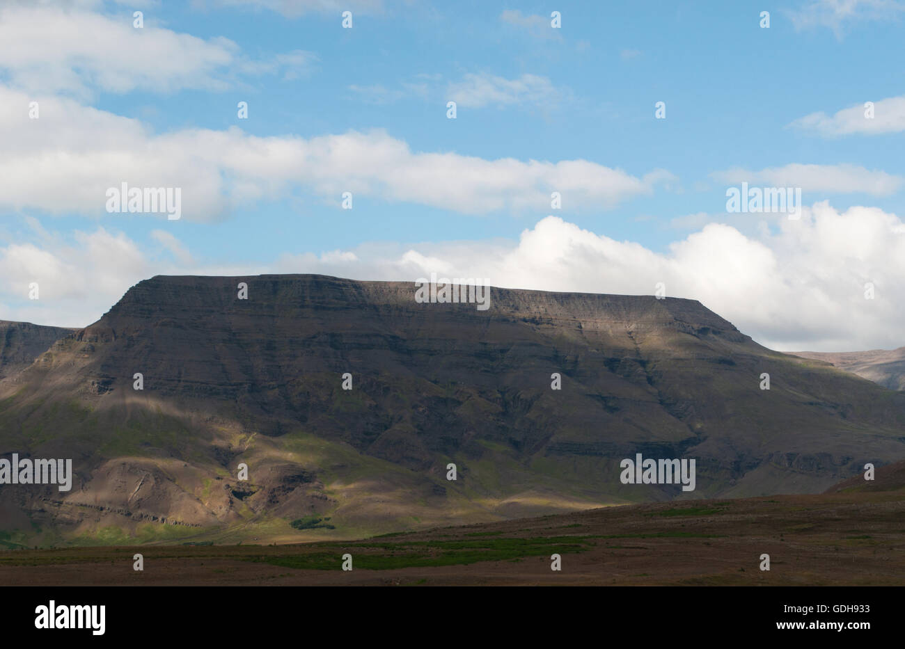 Iceland: view of Icelandic landscape with mountains and clouds. The ...