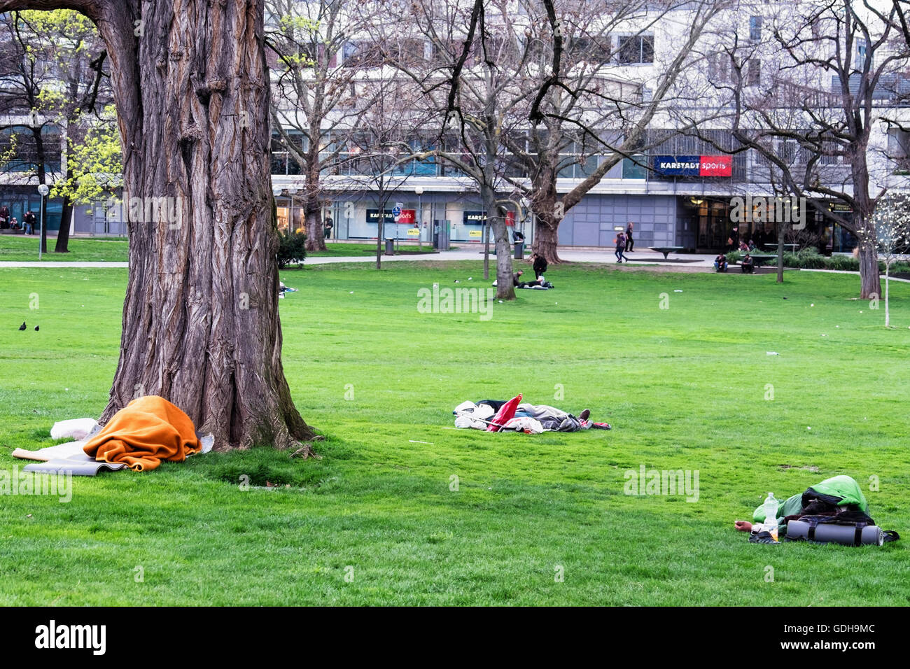 Stuttgart, Upper Palace Garden, Oberer Schlossgarten, homeless people ...
