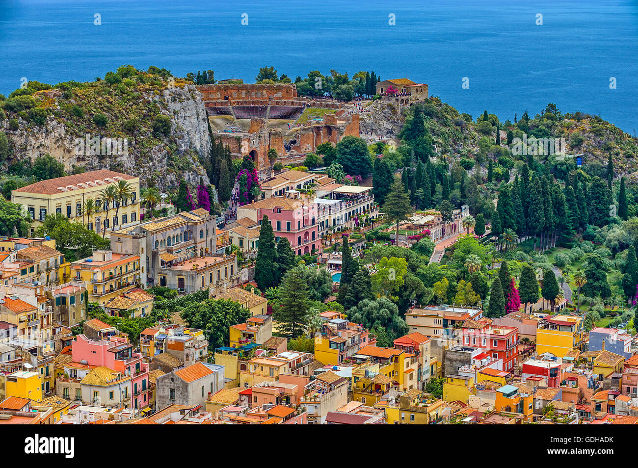 Taormina landscape ruins theater hi-res stock photography and images ...