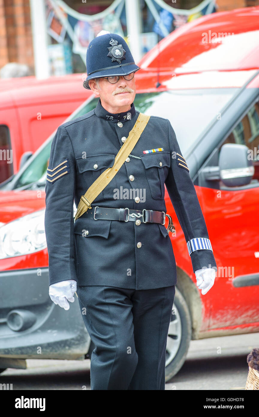 1940s police constable uniform hi-res stock photography and images - Alamy