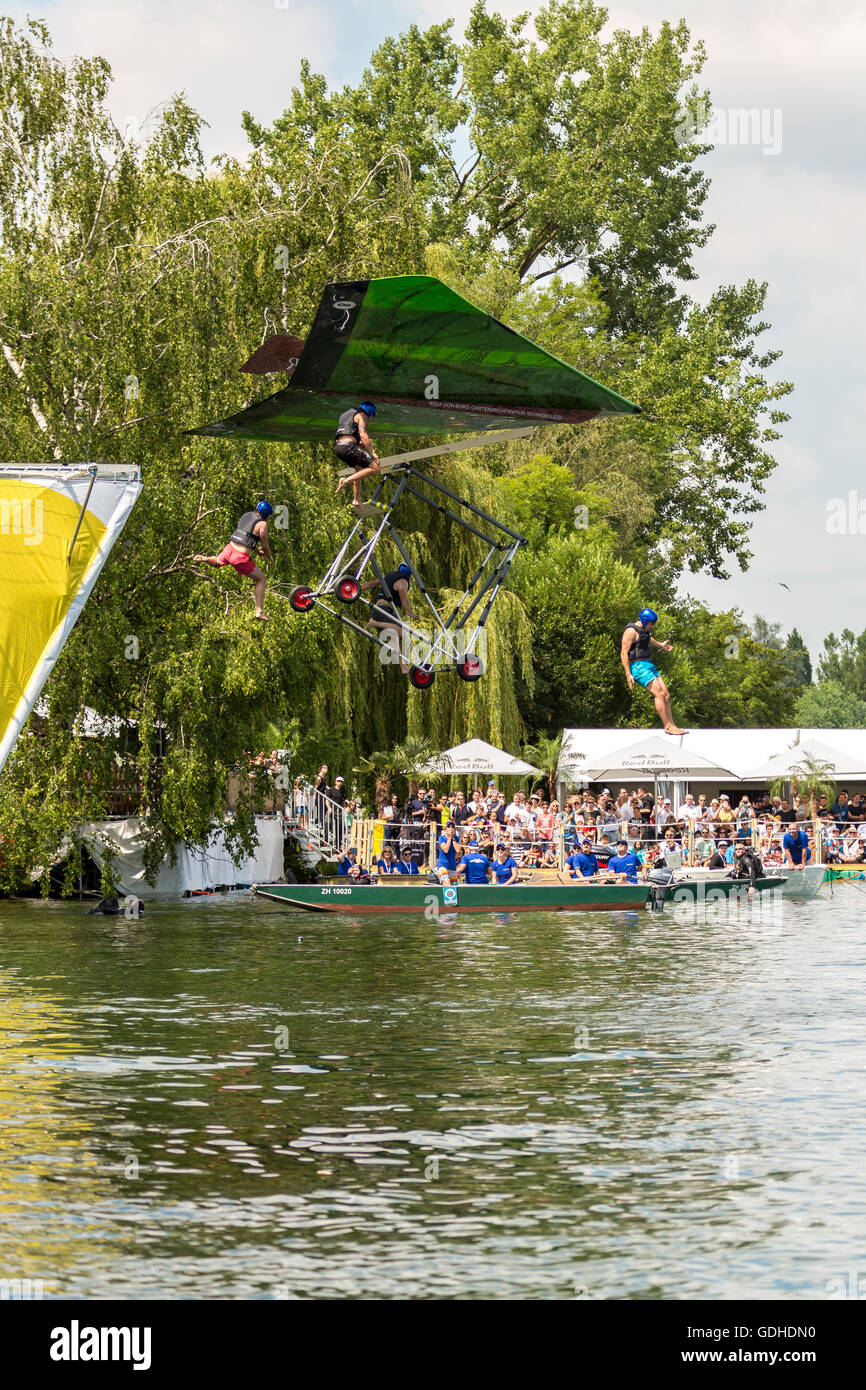 Red bull flugtag hi-res stock photography and images - Alamy