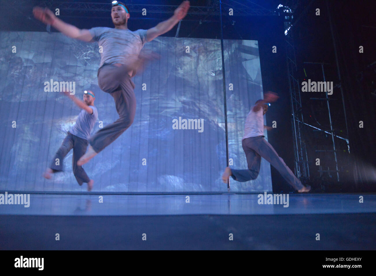 Members of the contemporary dance company Motionhouse, founded by Kevin ...