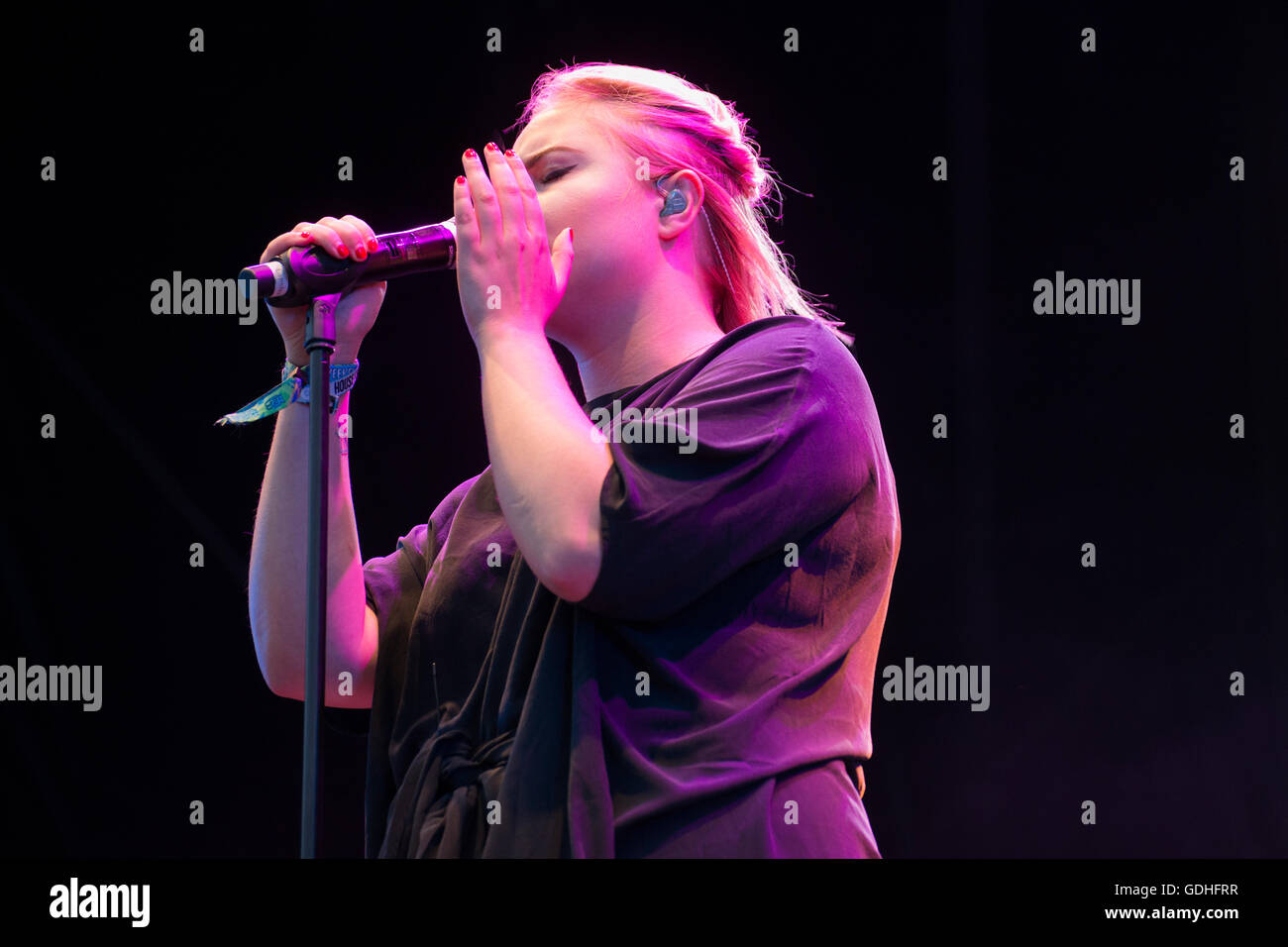 Pori, Finland. 16th July 2016. Brittish singer-songwriter Låpsley ...