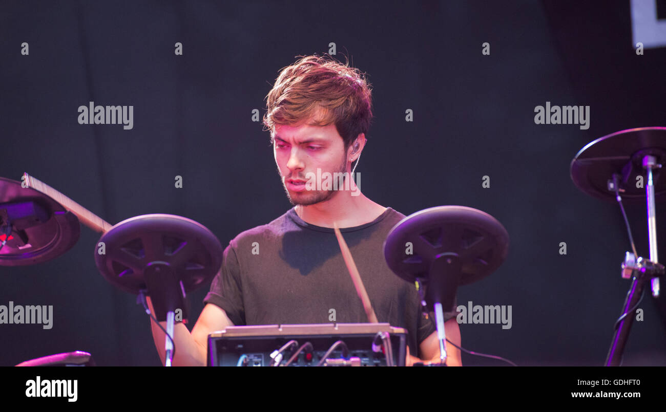 Holly lapsley fletcher hi-res stock photography and images - Alamy