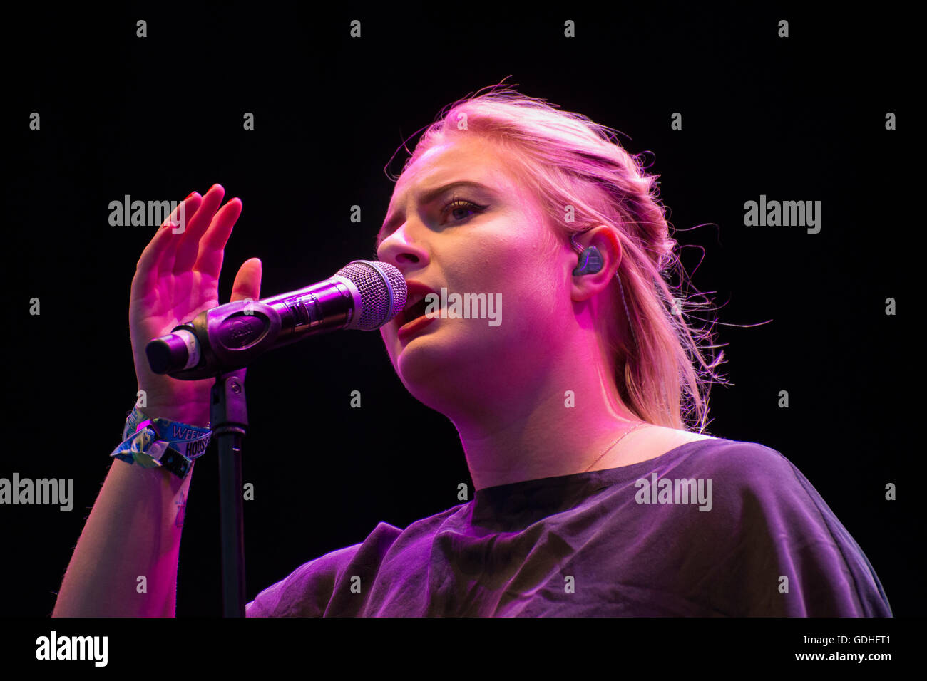 Pori, Finland. 16th July 2016. Brittish singer-songwriter Låpsley ...