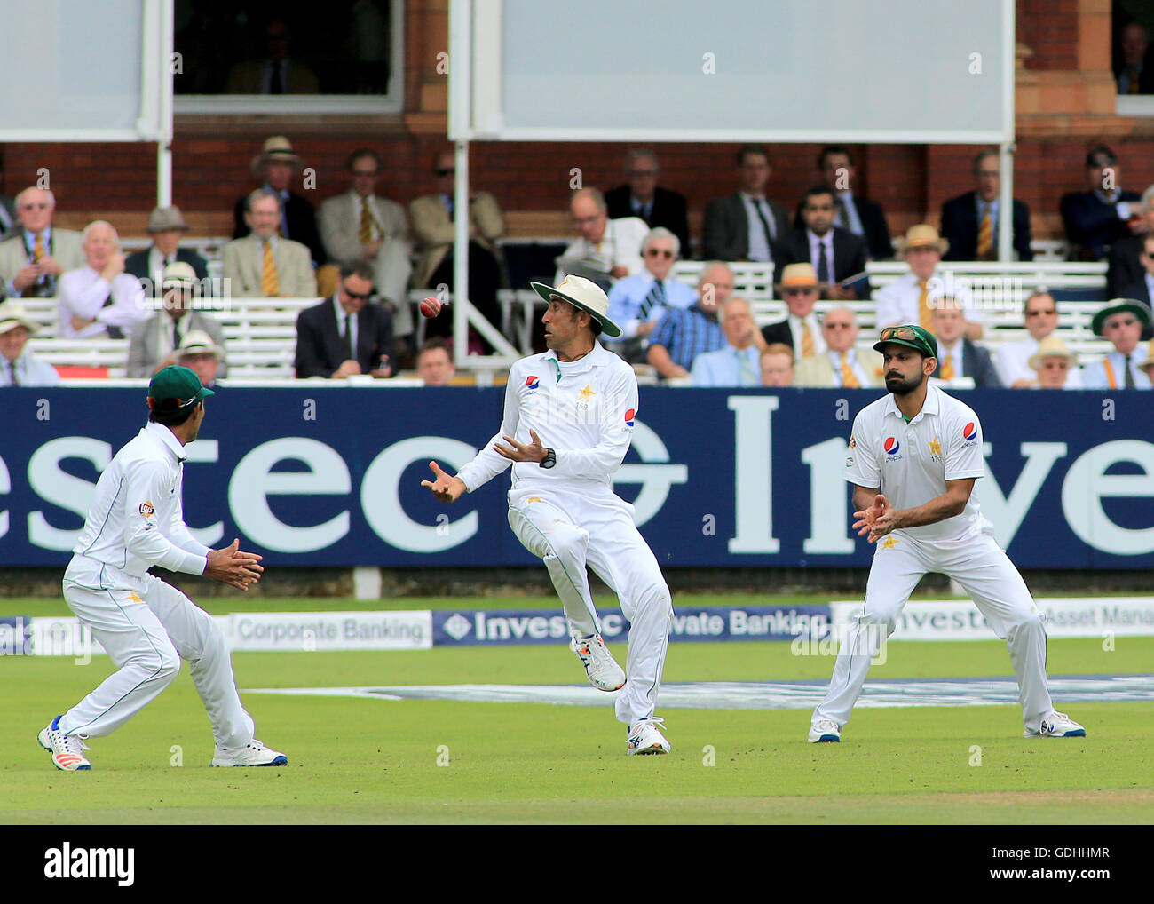 James slip hi-res stock photography and images - Alamy