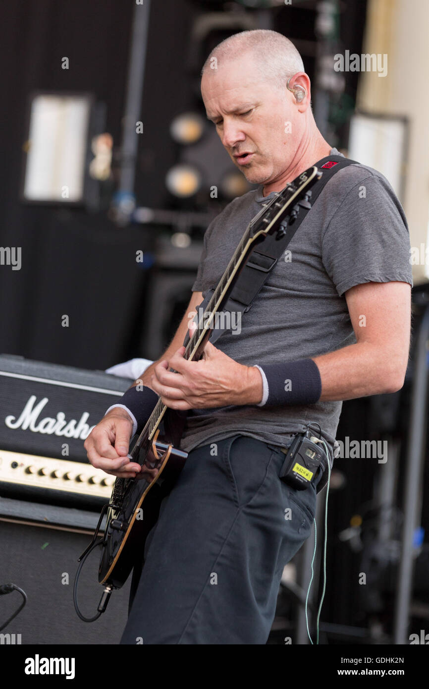 Chicago, Illinois, USA. 16th July, 2016. Musician PAGE HAMILTON of ...