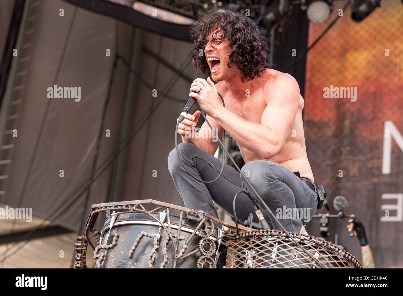 Chicago, Illinois, USA. 16th July, 2016. JONNY HAWKINS of Nothing More ...