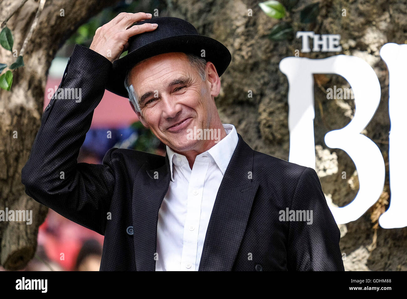 Mark rylance hi-res stock photography and images - Alamy
