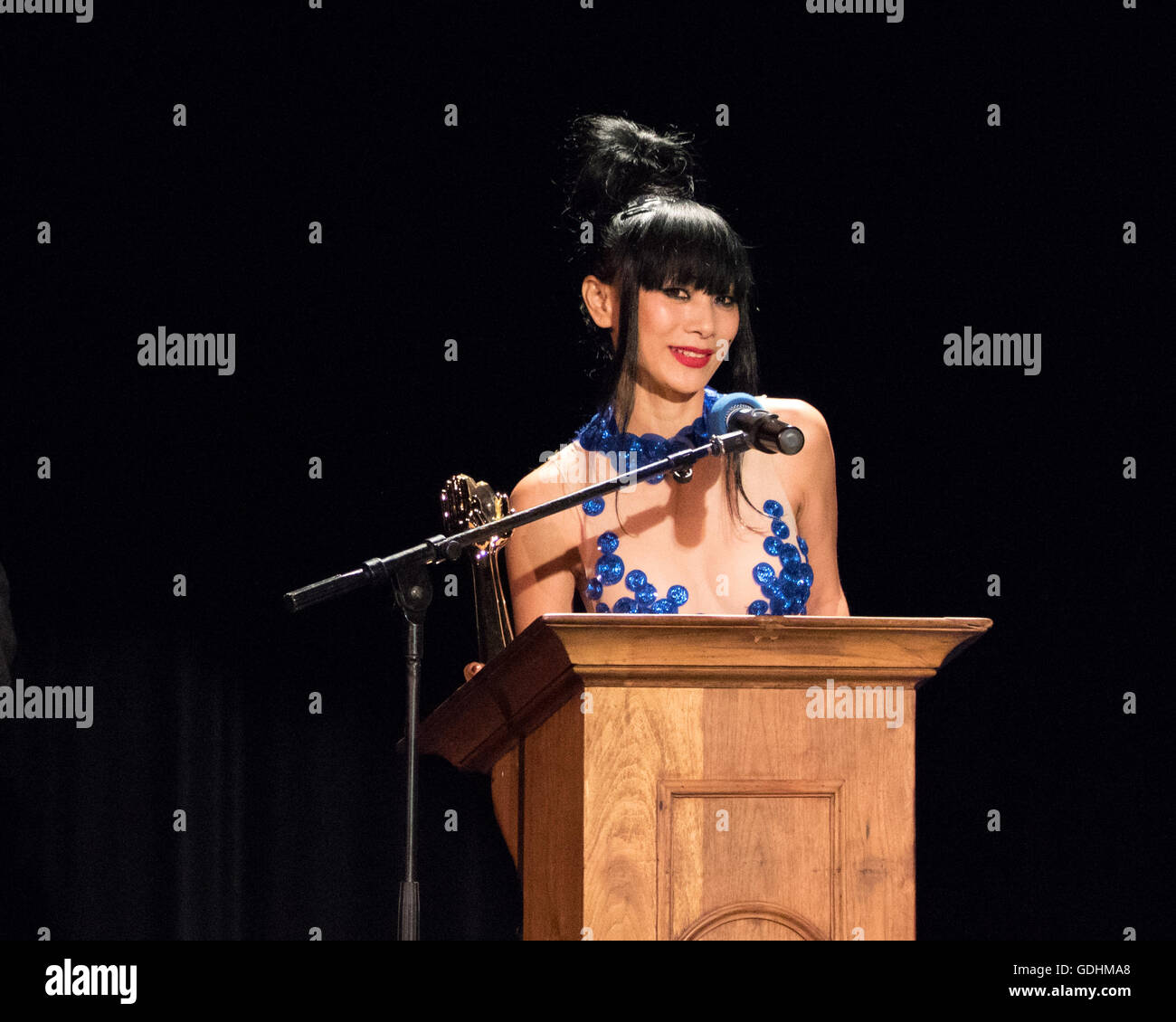 Bai ling actress hi-res stock photography and images - Alamy